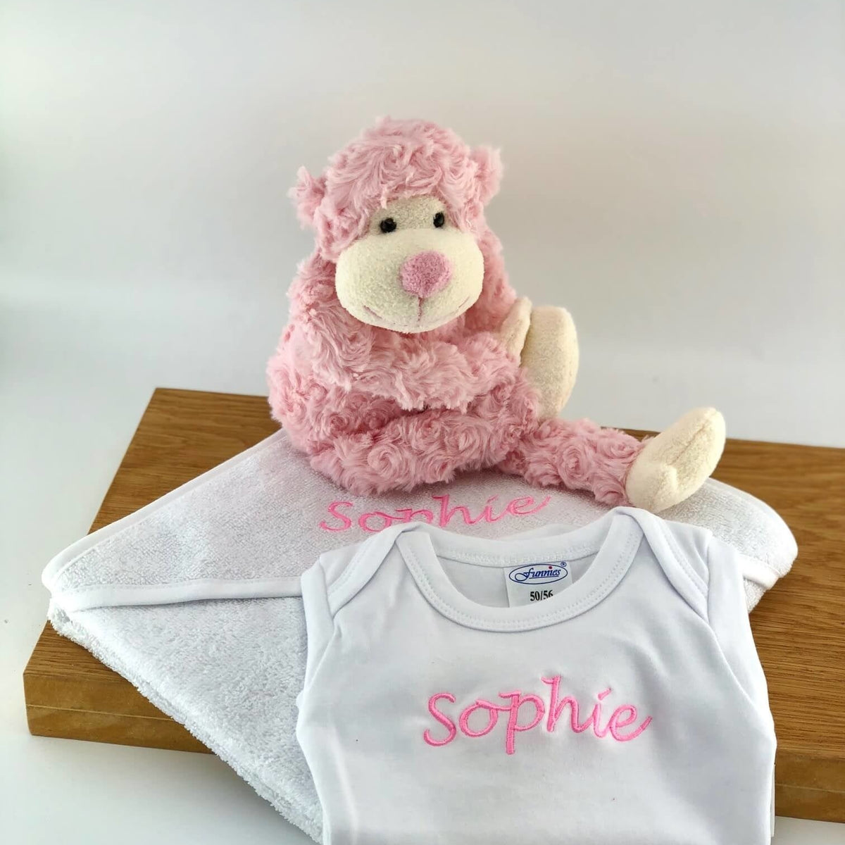 Buy maternity gifts? Order online at Handdoek.nl